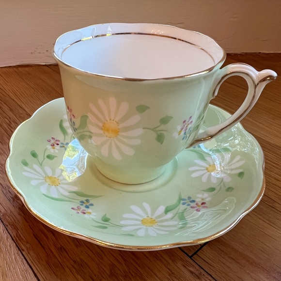 Bell | Kitchen | Vintage Fine Bone Bell China Made In England Tea Cup ...